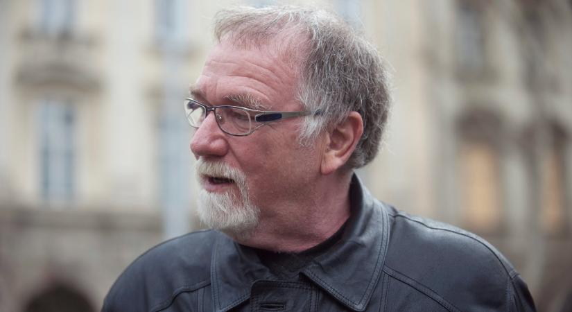 Vágó István Hont Andrásról: Röhögök. Ő csak tudja