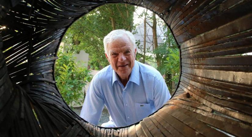 86 évesen léphet jégre a magyar válogatottban a legendás műsorvezető ...