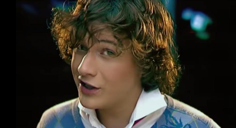 Minden lány szerelmes volt belé 16 éve: így néz ki a magyar tinisztár ...